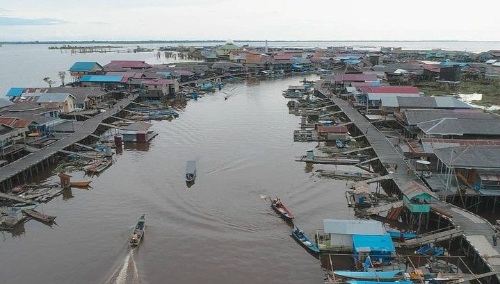 Menyusuri Keindahan Danau Semayang dan Danau Melintang - terkenal.co.id
